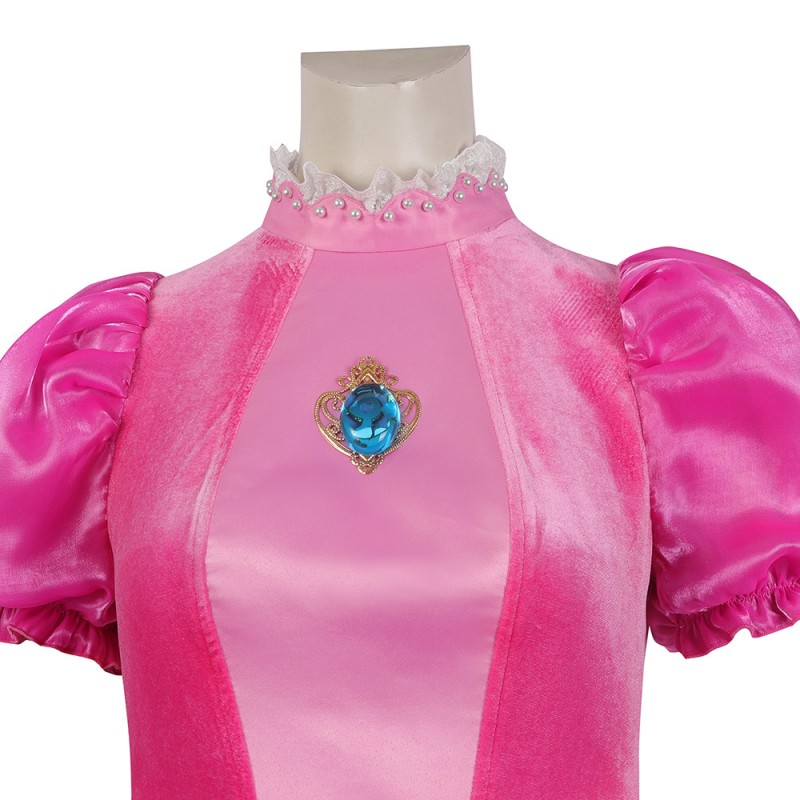 Fat Princess Peach Cosplay